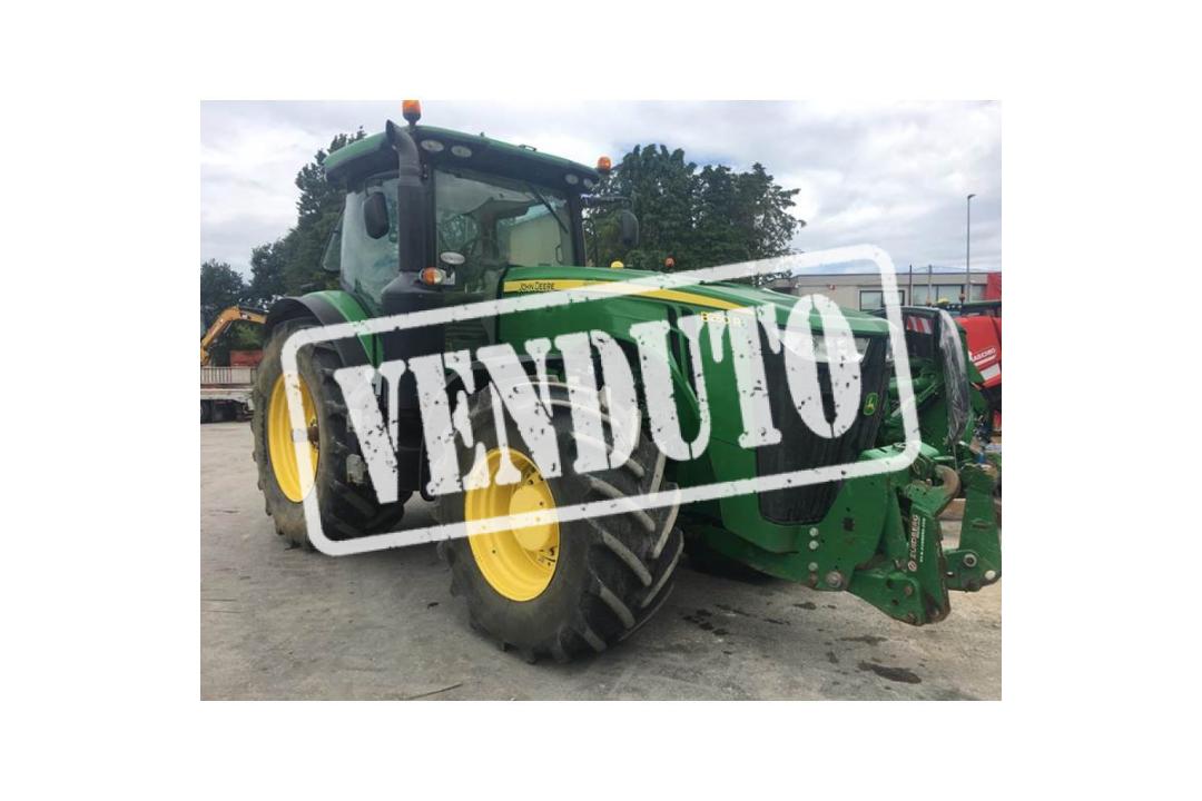 Trattore John Deere 8260R usato - Sgalla